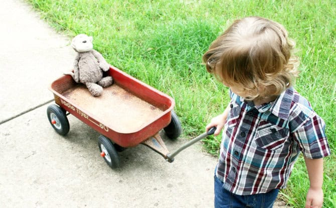 10 Best Ways to Manage Anxious Behaviors in Toddlers | Smart Mom Ideas