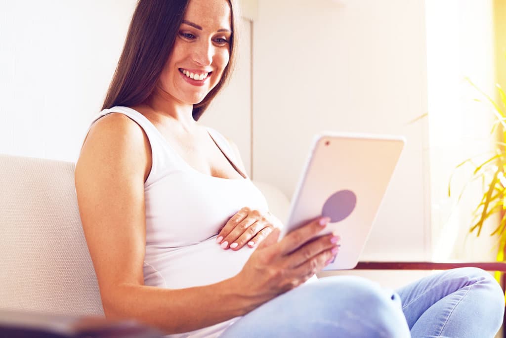 The Top Online Birthing Class for New Moms & Dads