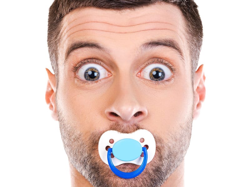 How to Throw a Diaper Party for the Dad-To-Be