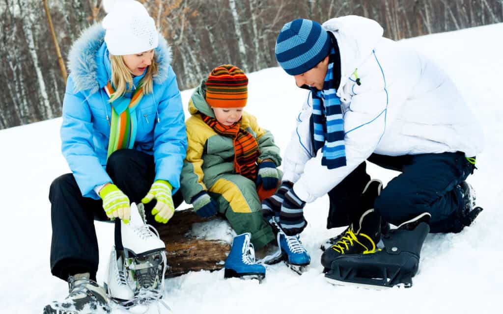 32 Holiday Traditions For Families to Start